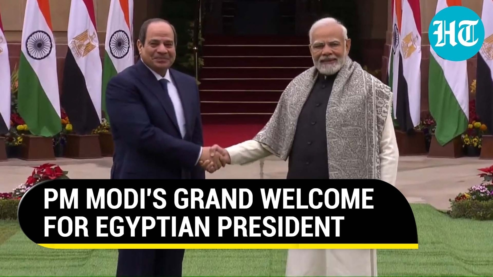 PM Modi welcomes Egypt President Sisi with a warm hug | Hindustan Times
