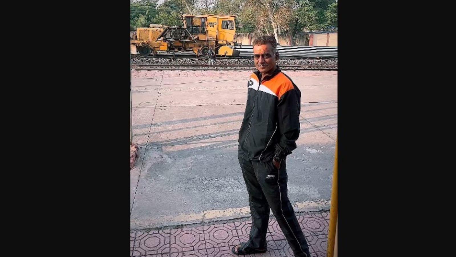 Man Shares What His Dad Does While Dropping Him Off At The Train Station Watch Trending