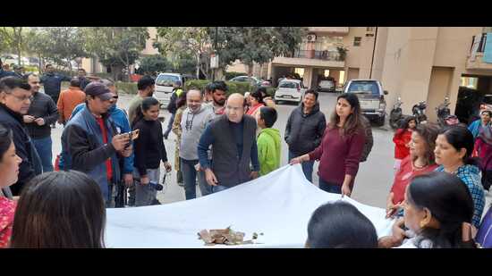 Residents of housing society protest over ‘poor upkeep’ & RWA elections ...