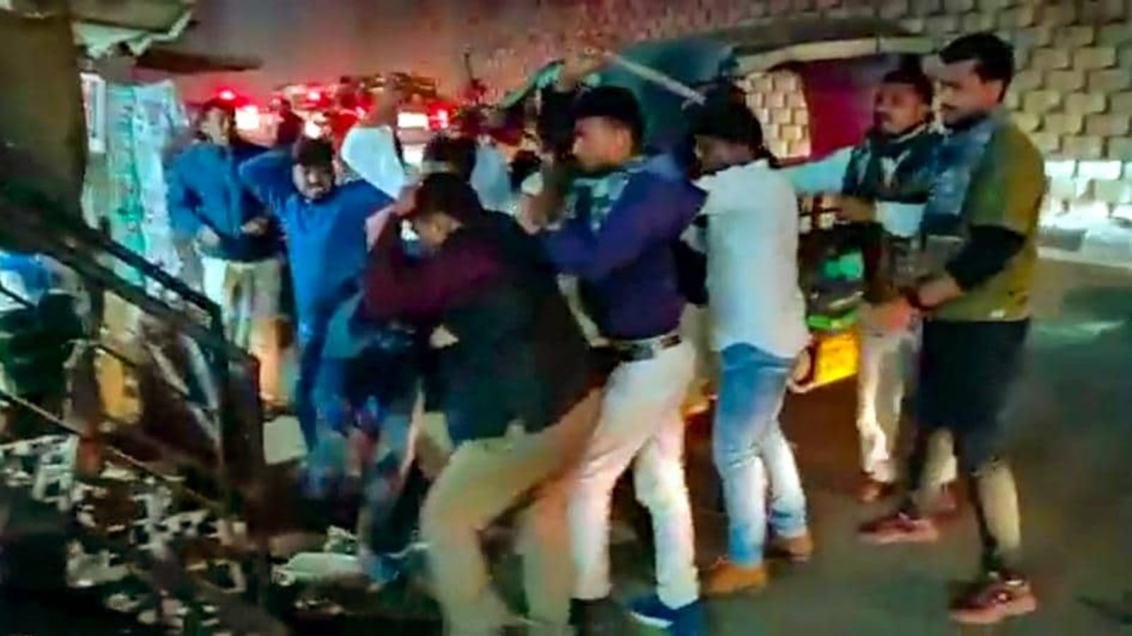 JD(U)'s Upendra Kushwaha claims his convoy attacked | Hindustan Times