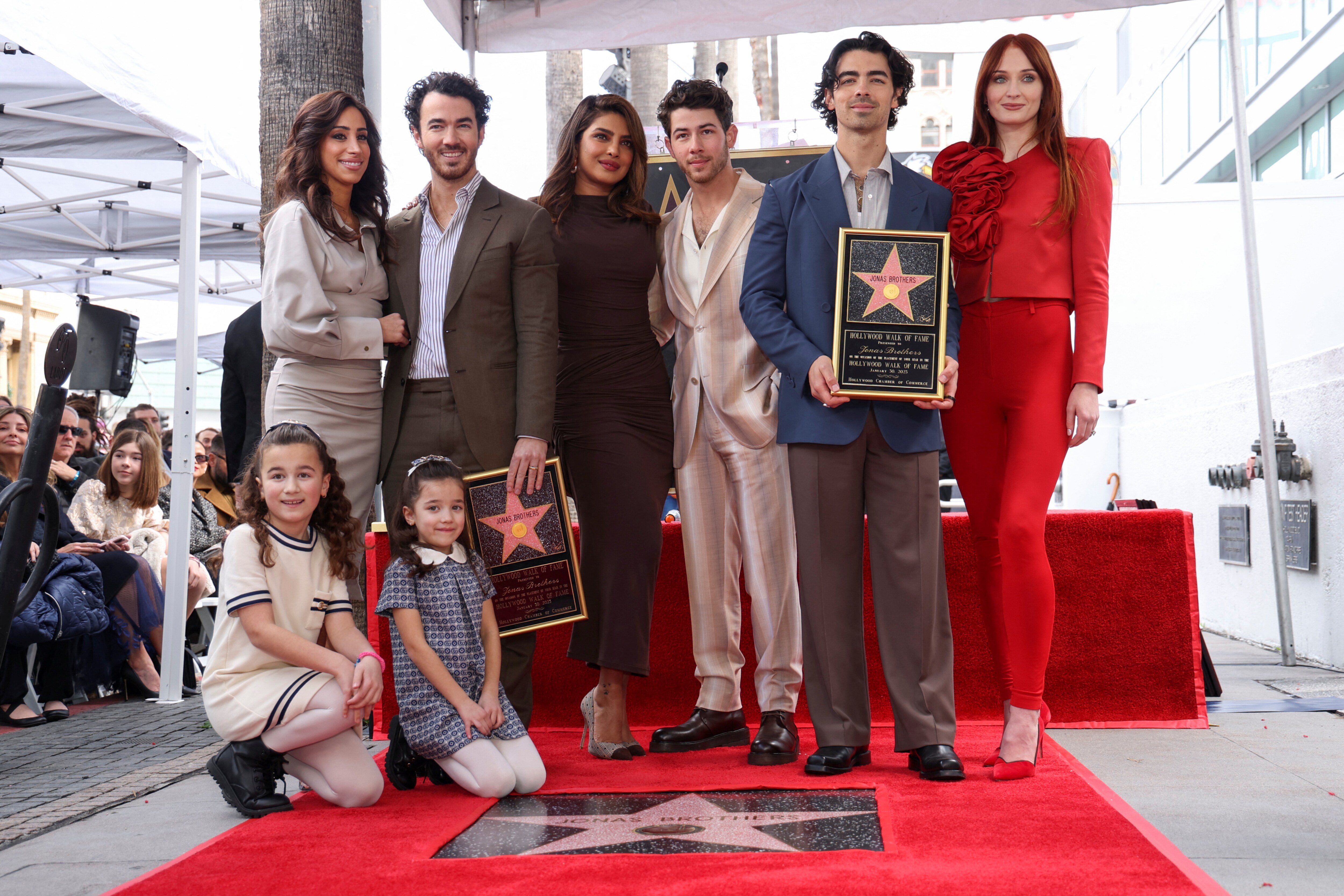 Priyanka Chopra-Nick Jonas' daughter Malti is adorable, fans are ...