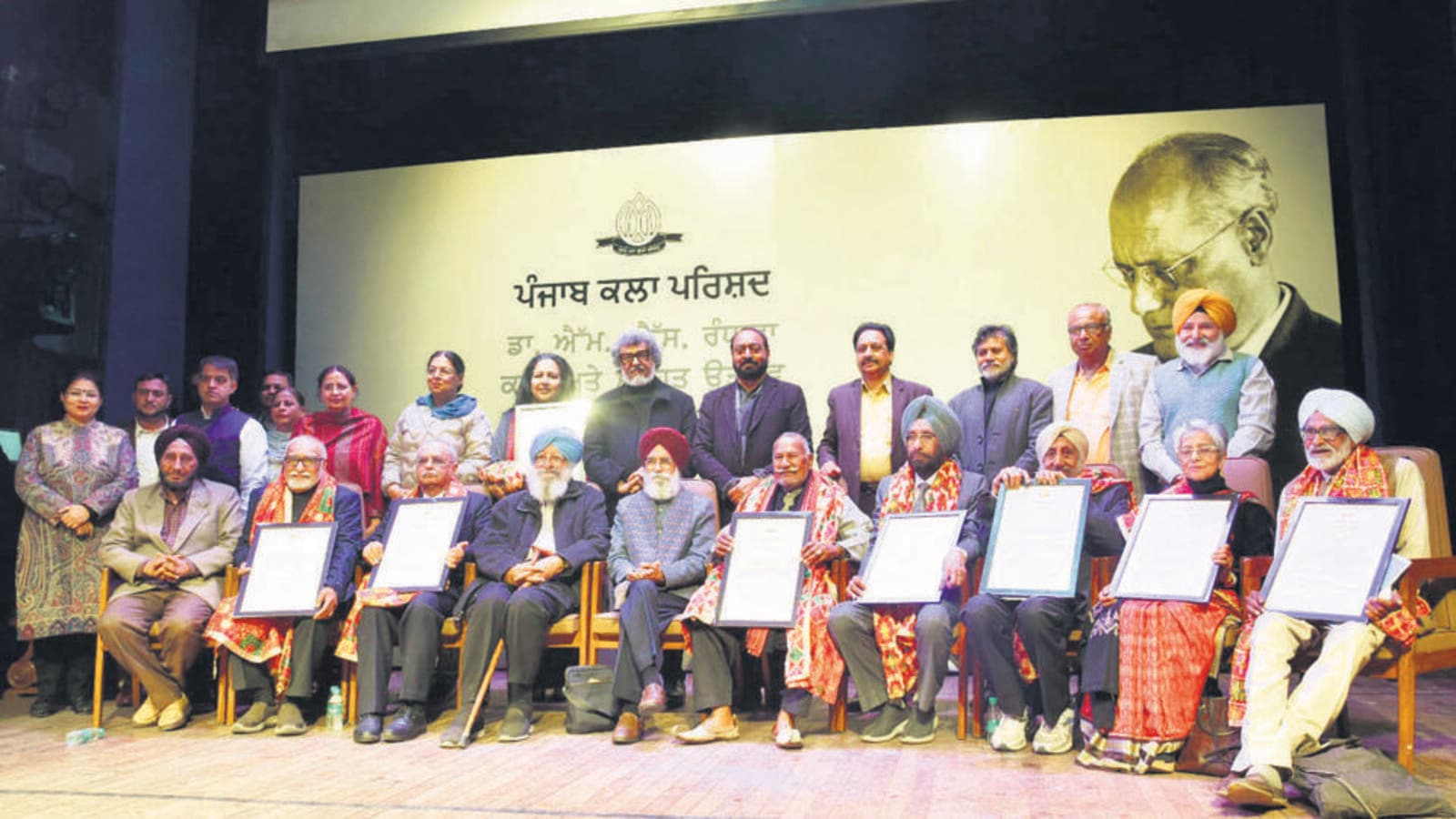Chandigarh: Glittering start to MS Randhawa Memorial Festival ...