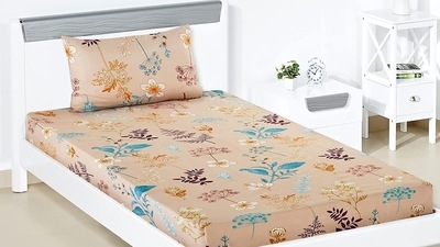 Stylish single bedsheets for bachelors: Top 10 picks | HT Shop Now
