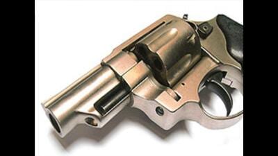 Fake arms license running in Tarn Taran sewa kendra busted, 8 held ...