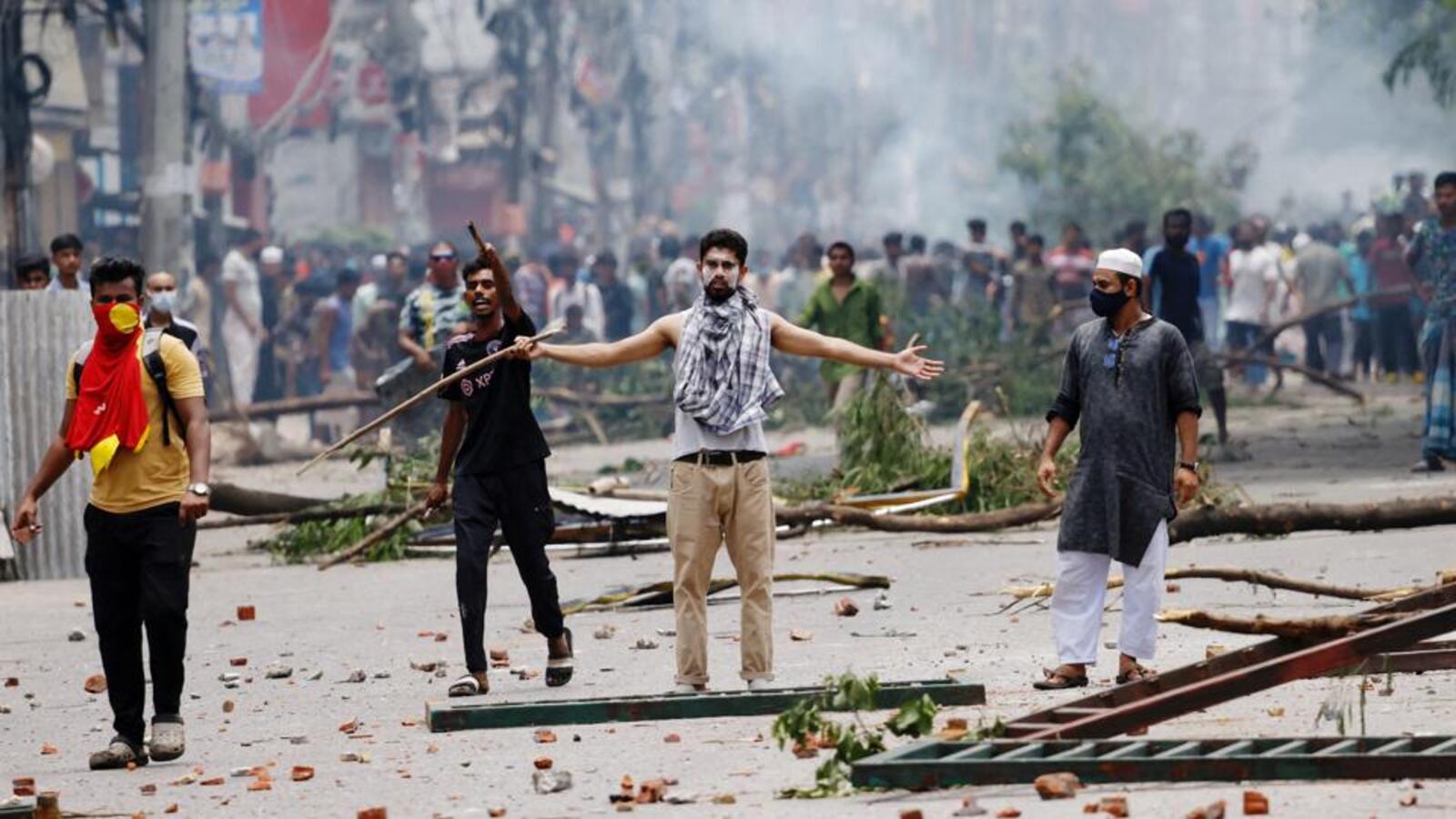 All Indians in Bangladesh are safe, says MEA; calls protests an ...