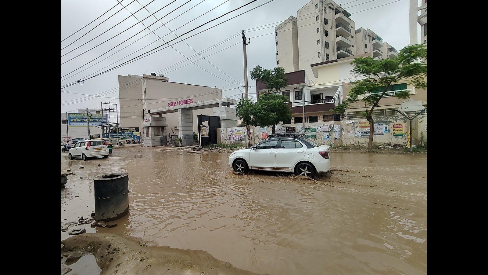 Waterlogging issues persist in Kharar, SDM forms committee | Hindustan ...