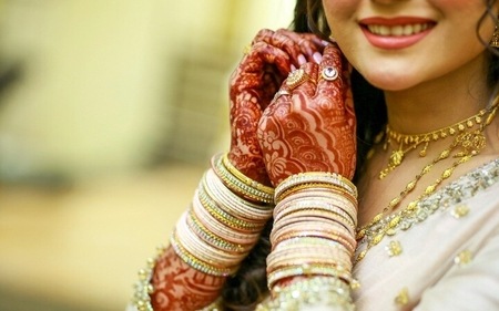 Is bridal gold a dying concept? The modern-day bride weighs in on the ...