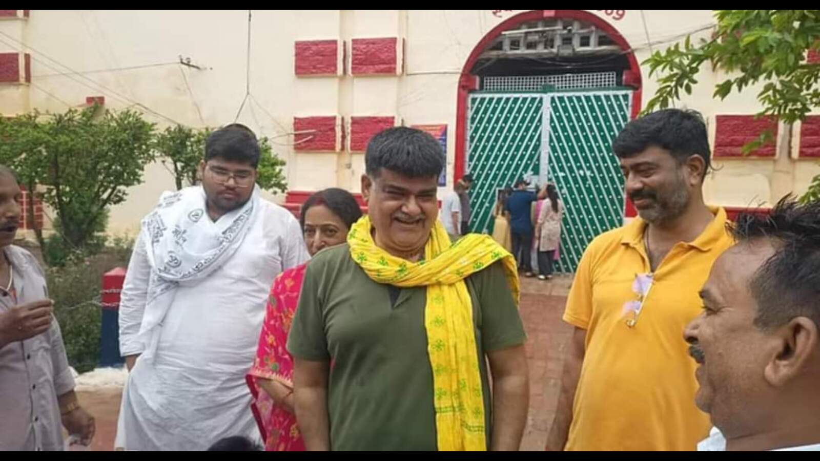 Former MLA Udaybhan Karwariya released from Naini jail | Hindustan Times