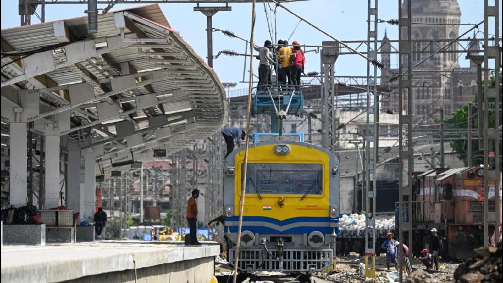 CSMT platform extensions to be completed well before time | Mumbai news