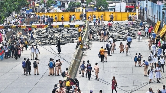 Kids on the parapet, bikes on the footpath: Chaos engulfs Sion ROB ...