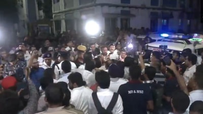 Medical student's semi-naked body with injury marks found in Kolkata ...