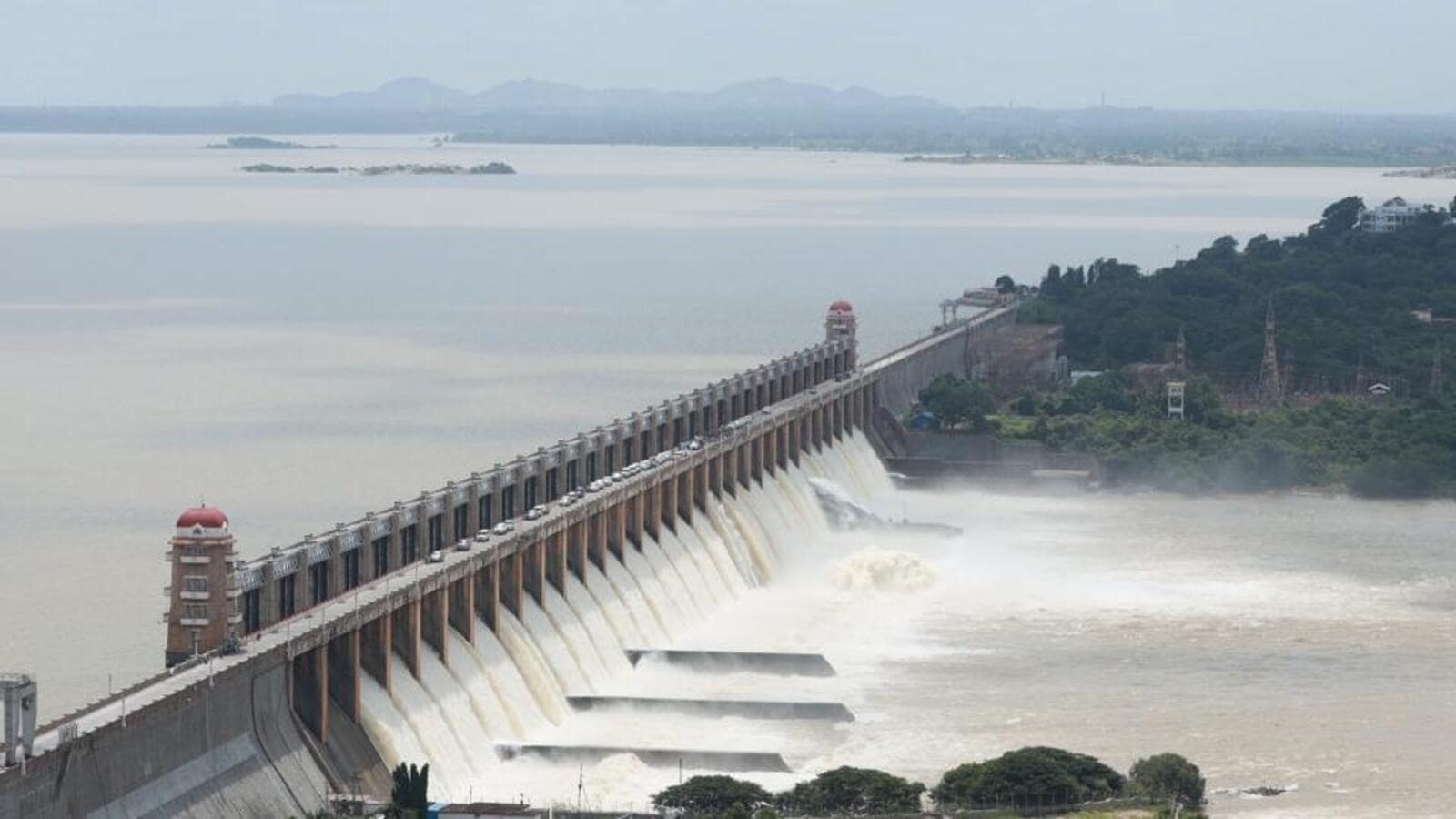 Damage to Karnataka dam forces Andhra to open two reservoirs | Latest ...
