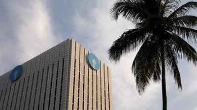 SBI aims to sell Yes Bank stake worth $2.2 billion by end-March: Report ...