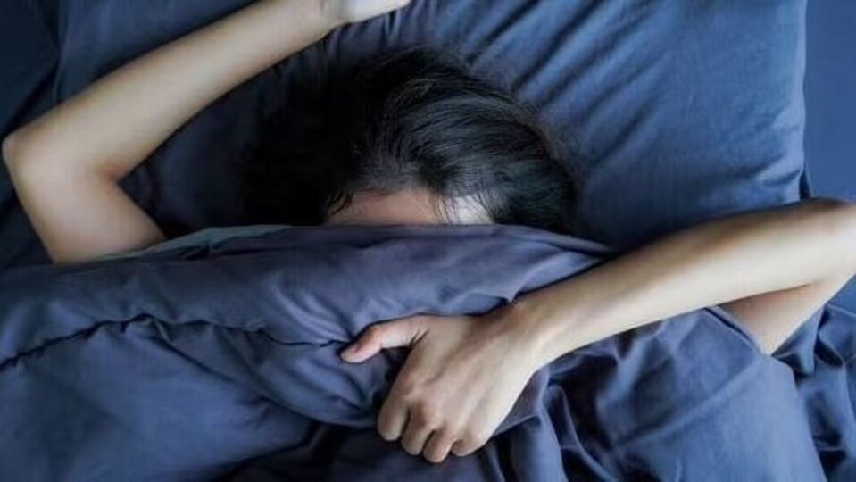 Over Sleeping: ರಜೆ ಇದೆ ಅಂತ ಅತಿಯಾಗಿ ನಿದ್ರೆ ಮಾಡ್ತಿದ್ದೀರ...ಹಾಗಿದ್ರೆ ಈ ...