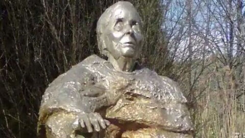 Blind Baba Vanga: ಭಾರತ, ಜಗತ್ತಿಗೆ ಕೆಟ್ಟ ಭವಿಷ್ಯ ನುಡಿದ ಬಾಬಾ ವಂಗಾ; ಏನಿದು?