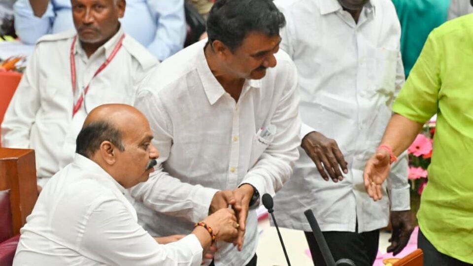 MK Pranesh: ವಿಧಾನಪರಿಷತ್ ಉಪಸಭಾಪತಿಯಾಗಿ ಎಂ.ಕೆ. ಪ್ರಾಣೇಶ್ ಆಯ್ಕೆ, ಮುಖ್ಯಮಂತ್ರಿ ...