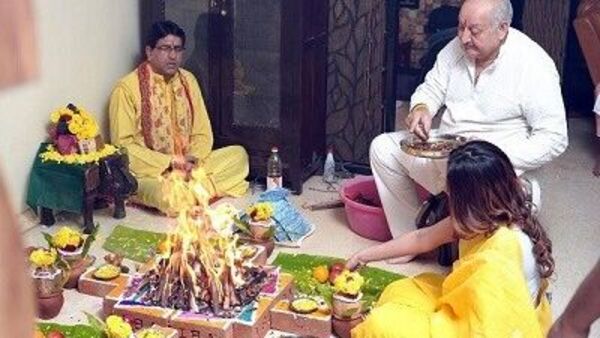 Ragini Dwivedi Shivaratri Pooja: ಶಿವರಾತ್ರಿ ಪ್ರಯುಕ್ತ ಅಪ್ಪನ ಜತೆ ಸೇರಿ ...