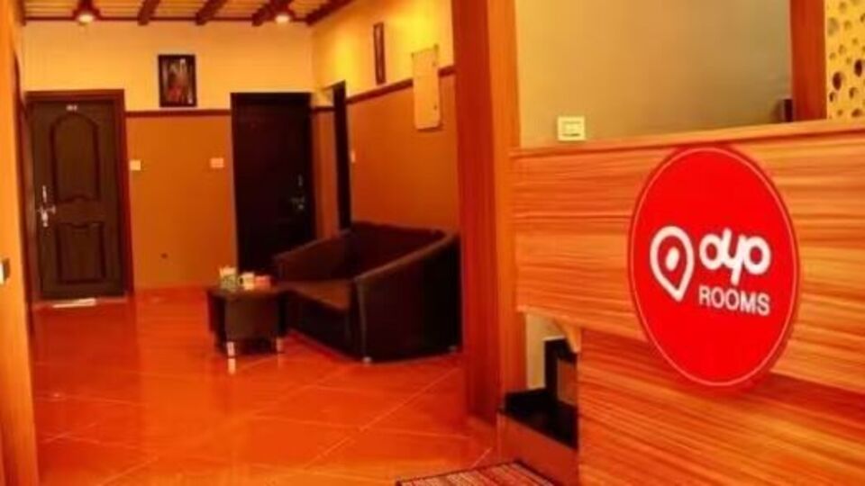 Ramesh Agarwal Dies: ಅಪಾರ್ಟ್‌ಮೆಂಟ್‌ನ 20ನೇ ಮಹಡಿಯಿಂದ ಬಿದ್ದು ಓಯೋ ರೂಮ್ಸ್‌ ಸಂಸ್ಥಾಪಕನ ತಂದೆ ಸಾವು!