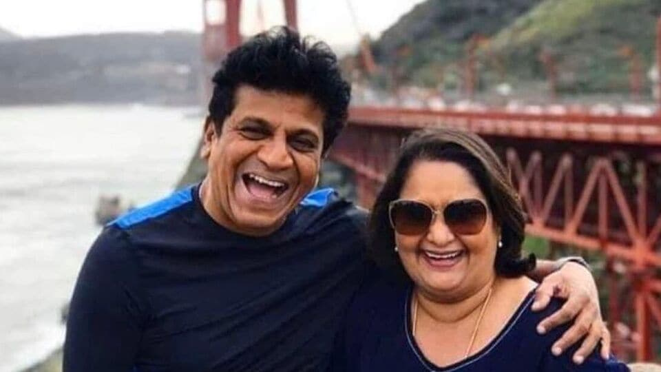 Geeta Shiva Rajkumar: ರಾಜಕೀಯದಲ್ಲಿ ರಾಜ್‌ ಸೊಸೆಯ ಹೊಸ ಹೆಜ್ಜೆ; ಕಾಂಗ್ರೆಸ್‌ಗೆ ...