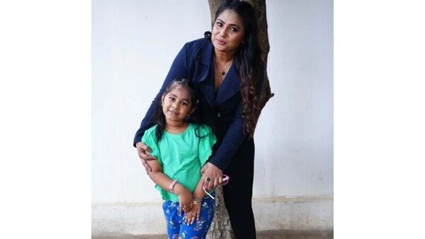 Shalini: ಡಿವೋರ್ಸ್‌ಗೂ ಫೋಟೋಶೂಟ್‌; ಪತಿಯ ಫೋಟೋ ಹರಿದು, ತುಳಿದು ವಿಚ್ಛೇದನವನ್ನು ...