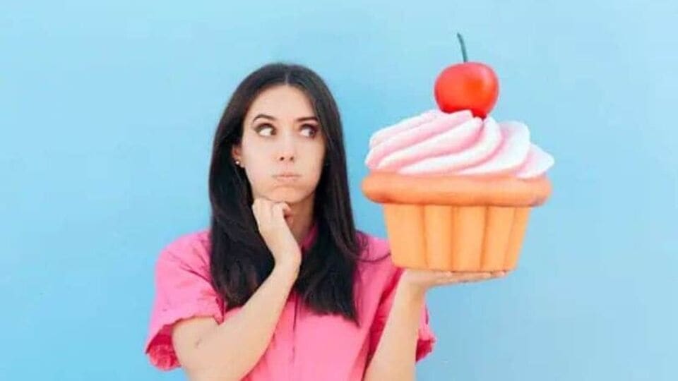 Avoid Sweets: ಸಿಹಿ ತಿನ್ನುವ ಕಡುಬಯಕೆ ನಿಮಗೆ, ಆದ್ರೆ ಅಪಾಯವೇ ಹೆಚ್ಚು; ಸ್ವೀಟ್ ...