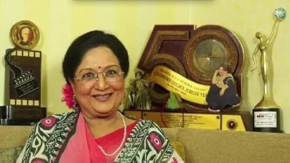 Tabassum गुलशनची रया गेली प्रसिद्ध अभिनेत्री तबस्सुम यांचं हृदयविकाराच्या झटक्यानं निधन