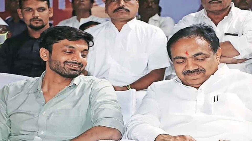 जयंत पाटलांच्या मुलाच्या शाही विवाहासाठी अडीच लाख पत्रिका; चविष्ट ...