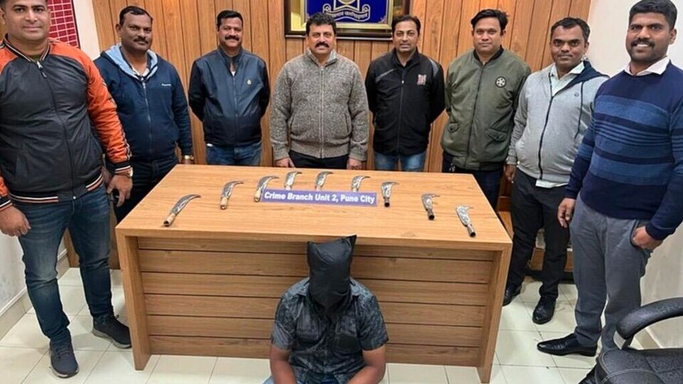 Koyta gang news : कोयता गँगच्या म्होरक्याला ठोकल्या बेड्या, पुणे ...