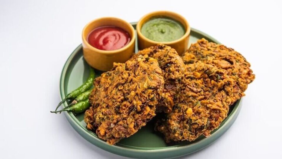 Dal Vada Recipe: साऊथ इंडियन पदार्थ आवडतात? घरीच बनवा डाळ वडा! नोट करा ...