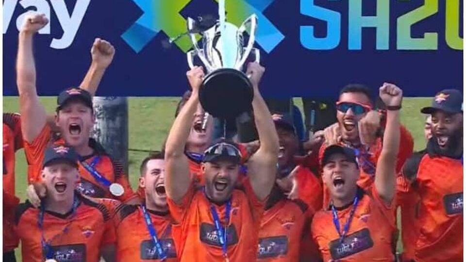SA T20 League Final : सनरायझर्स संघाने जिंकली मिनी आयपीएलची ट्रॉफी, हा ...