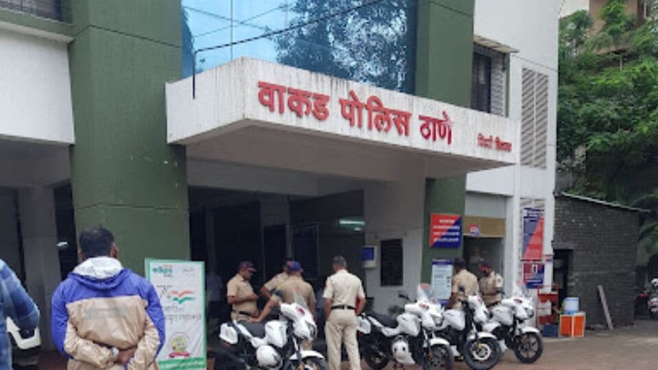 Pune Shocking: खेळताना चिमुकल्याचा पाण्याच्या बादलीत पडून मृत्यू ...