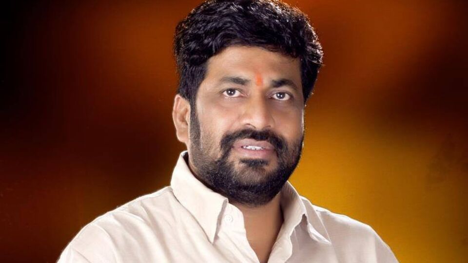 Bachchu Kadu: न्यायालयाने दोन वर्षांची शिक्षा सुनावल्यानंतर बच्चू ...