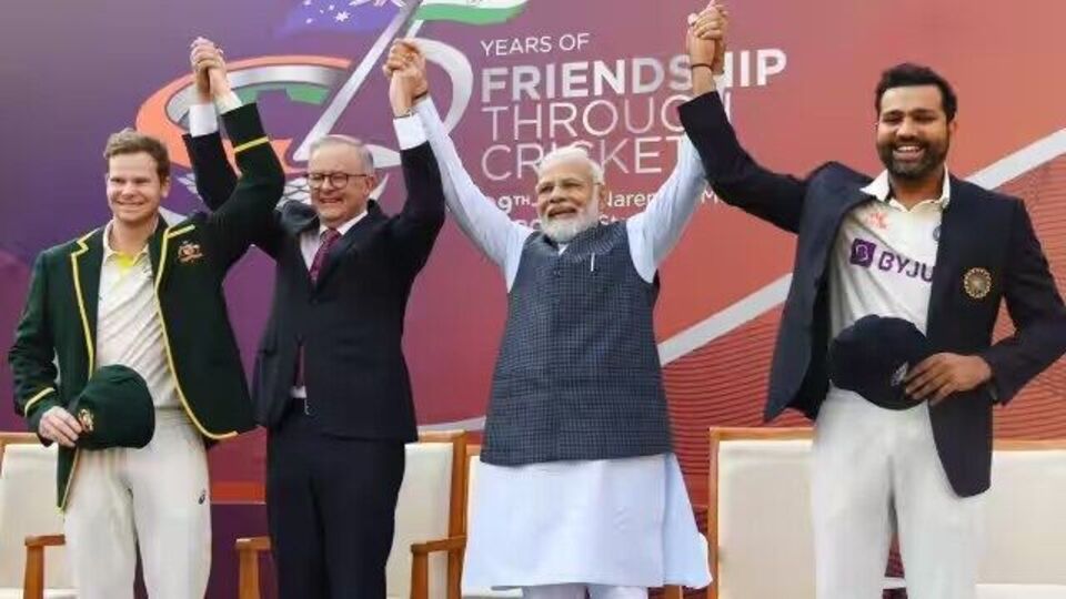 PM Modi in Ahmedabad : कसोटी सामन्याआधीच पंतप्रधान मोदी स्टेडियमवर ...