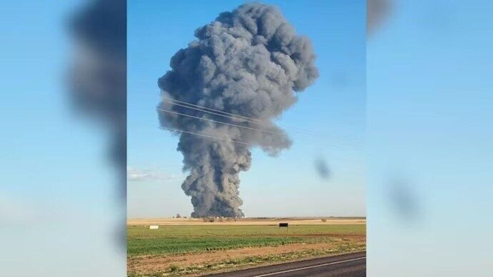 America Explosion: अमेरिकेत डेअरी फार्ममध्ये भीषण स्फोट; १८ हजार ...