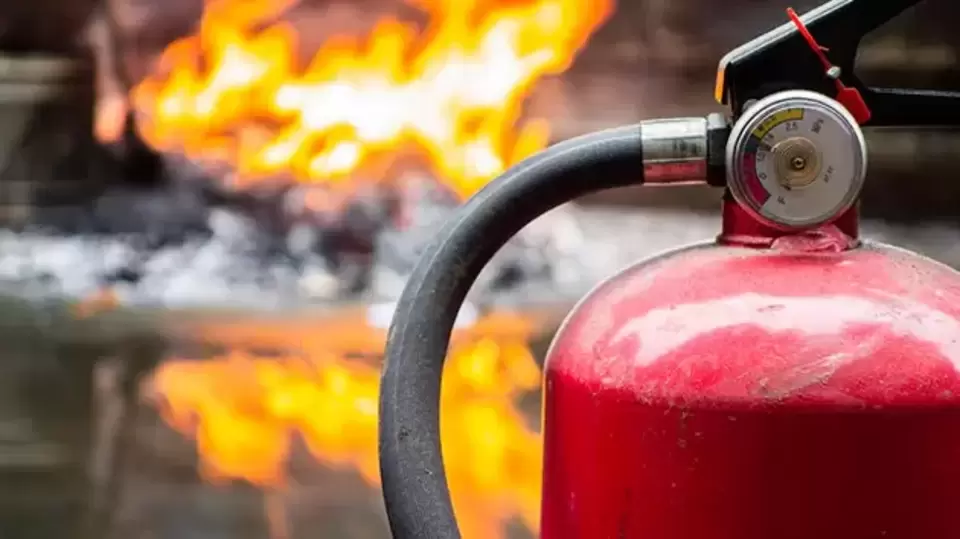 Chemical factory fire : अंबरनाथमधील केमिकल कंपनीत भीषण स्फोट ...