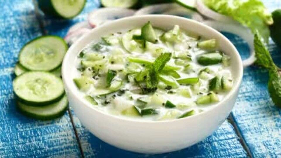 Pahadi Raita Recipe: काकडी- लसूणने बनवा पहाडी रायता, पुलाव आणि पराठ्यासोबत लागते अप्रतिम
