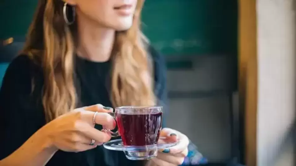 Beetroot Tea: बीटरूटचा ज्यूसच नाही तर चहाही असतो टेस्टी, मिळतात हे फायदे