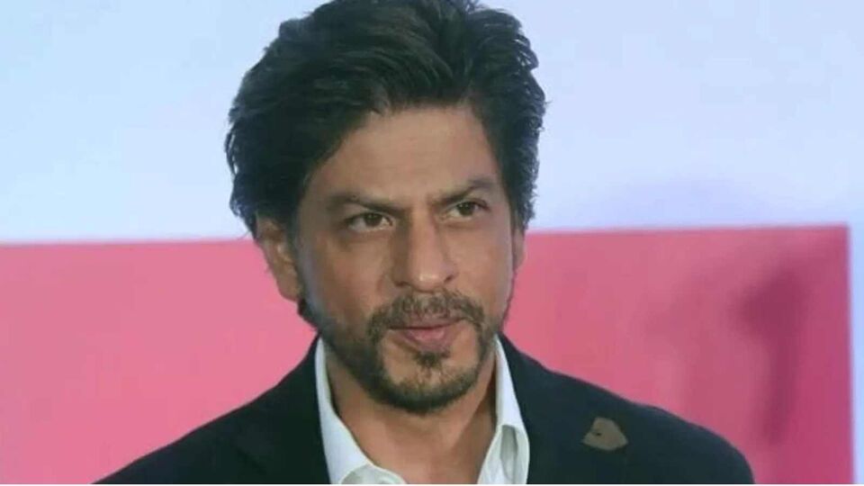 Shah Rukh Khan शाहरुख खानच्या जीवाला धोका बॉलिवूड किंगच्या सुरक्षेत