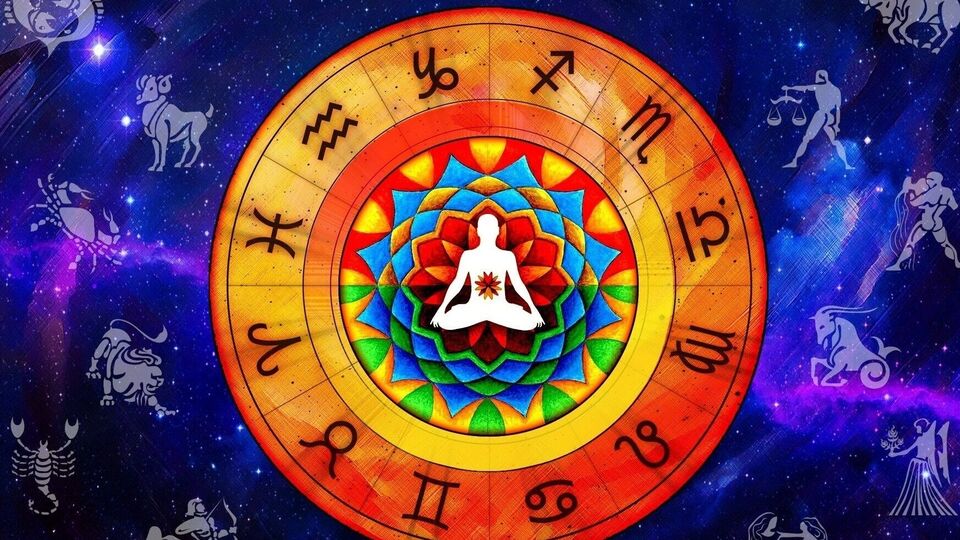 Rashi Bhavishya Today : चंद्राचे दुहेरी संक्रमण आज 'या' राशींना ठरणार ...