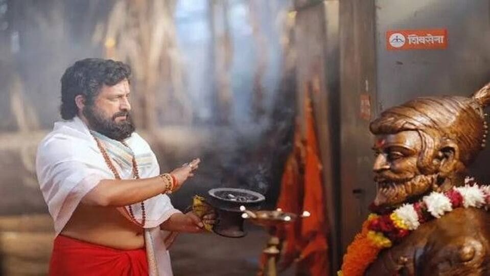 Dharmaveer 2: तिच करारी नजर! 'धर्मवीर २'ची पहिली झलक चर्चेत