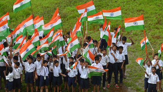 National Anthem: आजच्या दिवशी पहिल्यांदा गायले गेले 'जन गण मन', जाणून ...