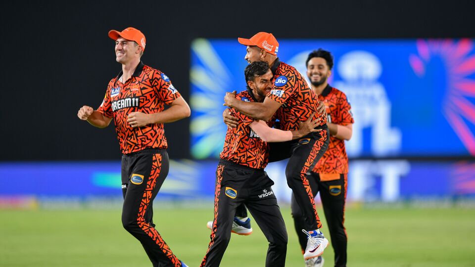 SRH vs MI Highlights : आयपीएलचा ऐतिहासिक सामना... हैदराबादने सर्वात ... SRH vs MI Highlights : आयपीएलचा ऐतिहासिक सामना... हैदराबादने सर्वात ...