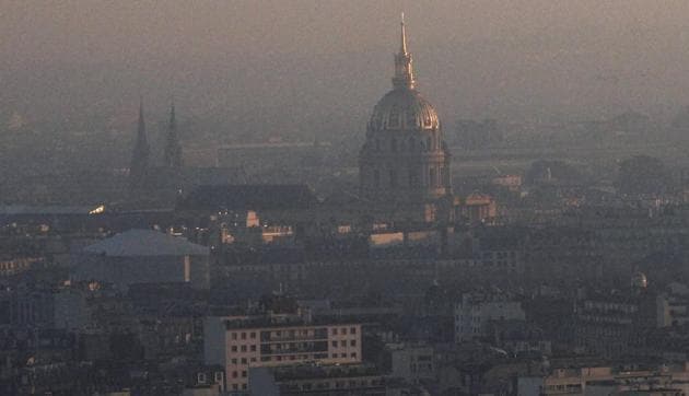 Paris chokes under worst winter air pollution in decade | World News