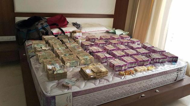 Hyderabad: Rs 70 lakh in new currency seized in raids on postal ...