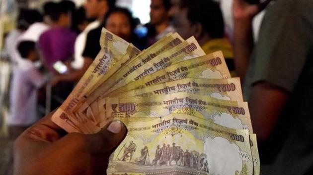 Old Rs 500 notes not to be accepted for utility bills from Dec 15 ...