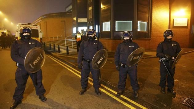 Law enforcement regains control after 300 inmates in British prison ...