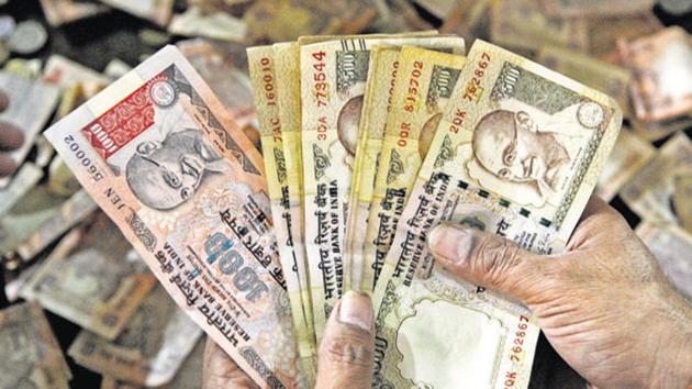 RBI changes rule, exempts all KYC accounts from Rs 5000 deposit norms ...