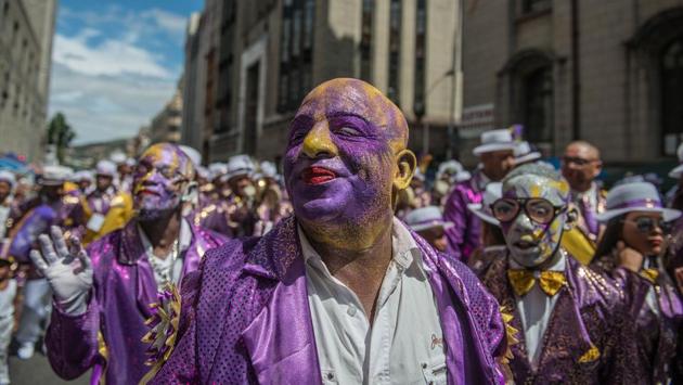 Music, dance and Parade: Capetonians celebrate the traditional second ...