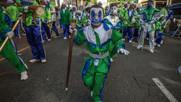 Music, dance and Parade: Capetonians celebrate the traditional second ...