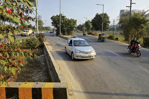 Noida-Greater Noida Expressway exit points to be redesigned | Hindustan ...